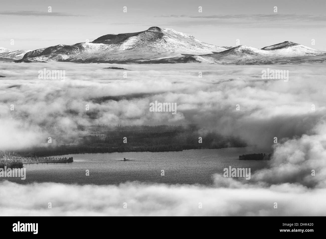 Mountains above fog Black and White Stock Photos & Images - Alamy