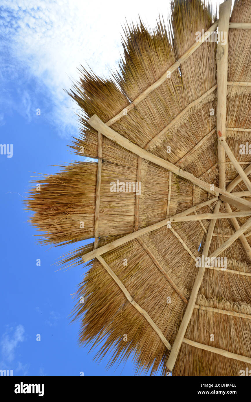 Thatched sun shade hi-res stock photography and images - Alamy