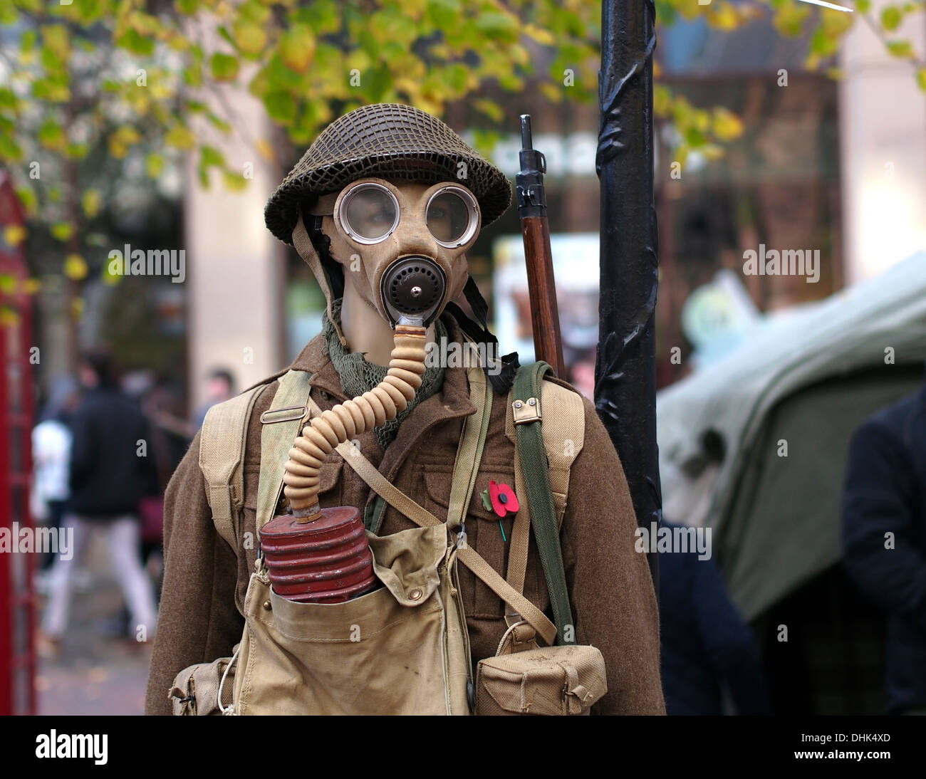 Dummy soldier in First World War uniform Stock Photo - Alamy
