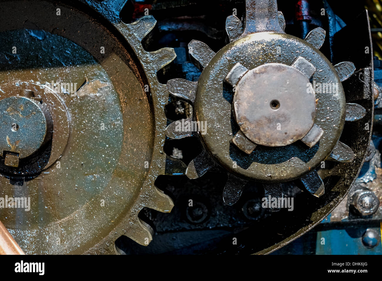 A set of gears from a traction engine, dirty and greasy Stock Photo - Alamy