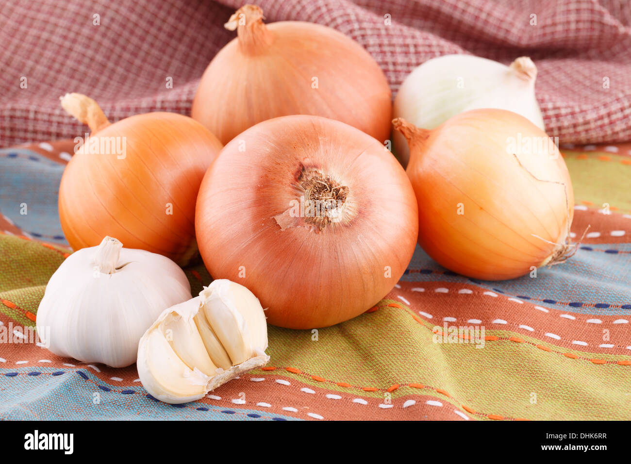 Colorful onions hi-res stock photography and images - Alamy