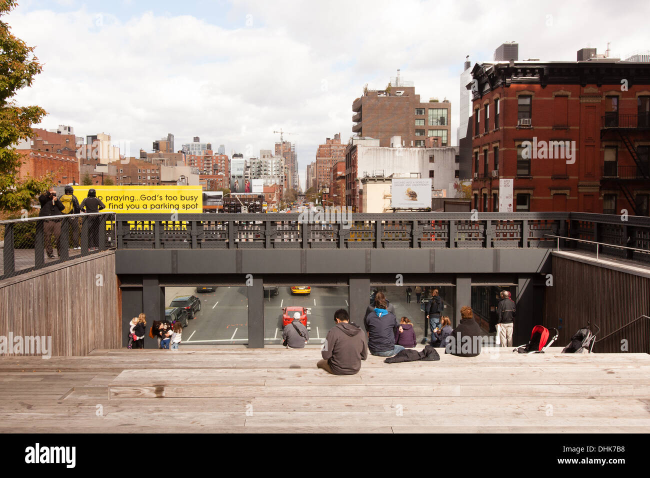 10th avenue square high line hi-res stock photography and images - Alamy