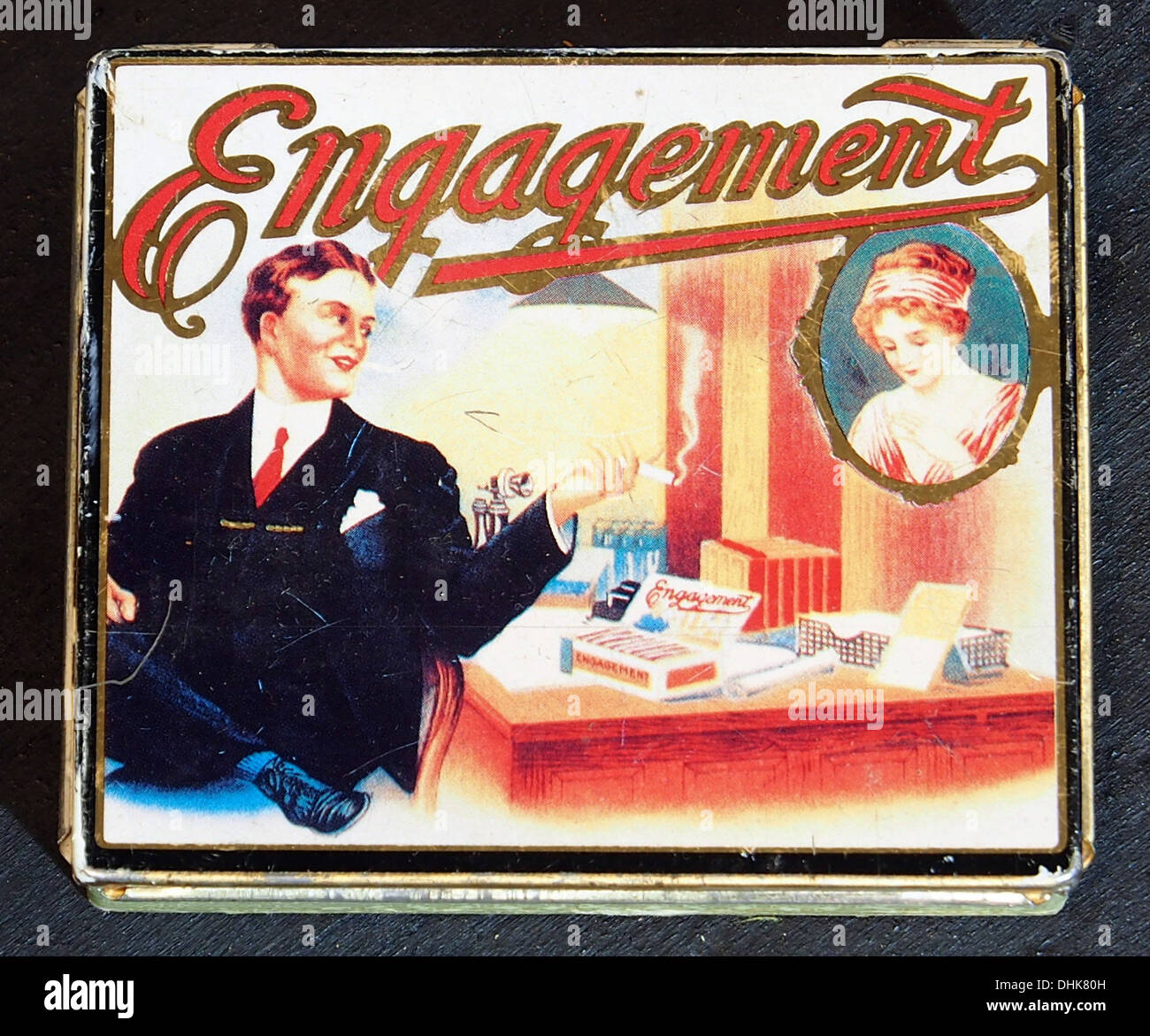 Cigarettes cigarette packet hi-res stock photography and images - Alamy