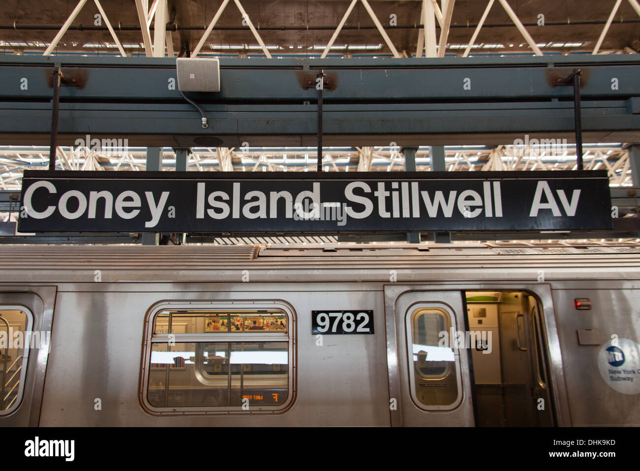 Stillwell avenue station hi-res stock photography and images - Alamy