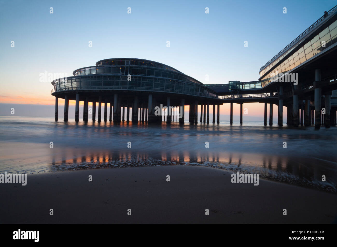 Europe, Netherlands, Den Haag, Scheveningen, Pier Stock Photo - Alamy
