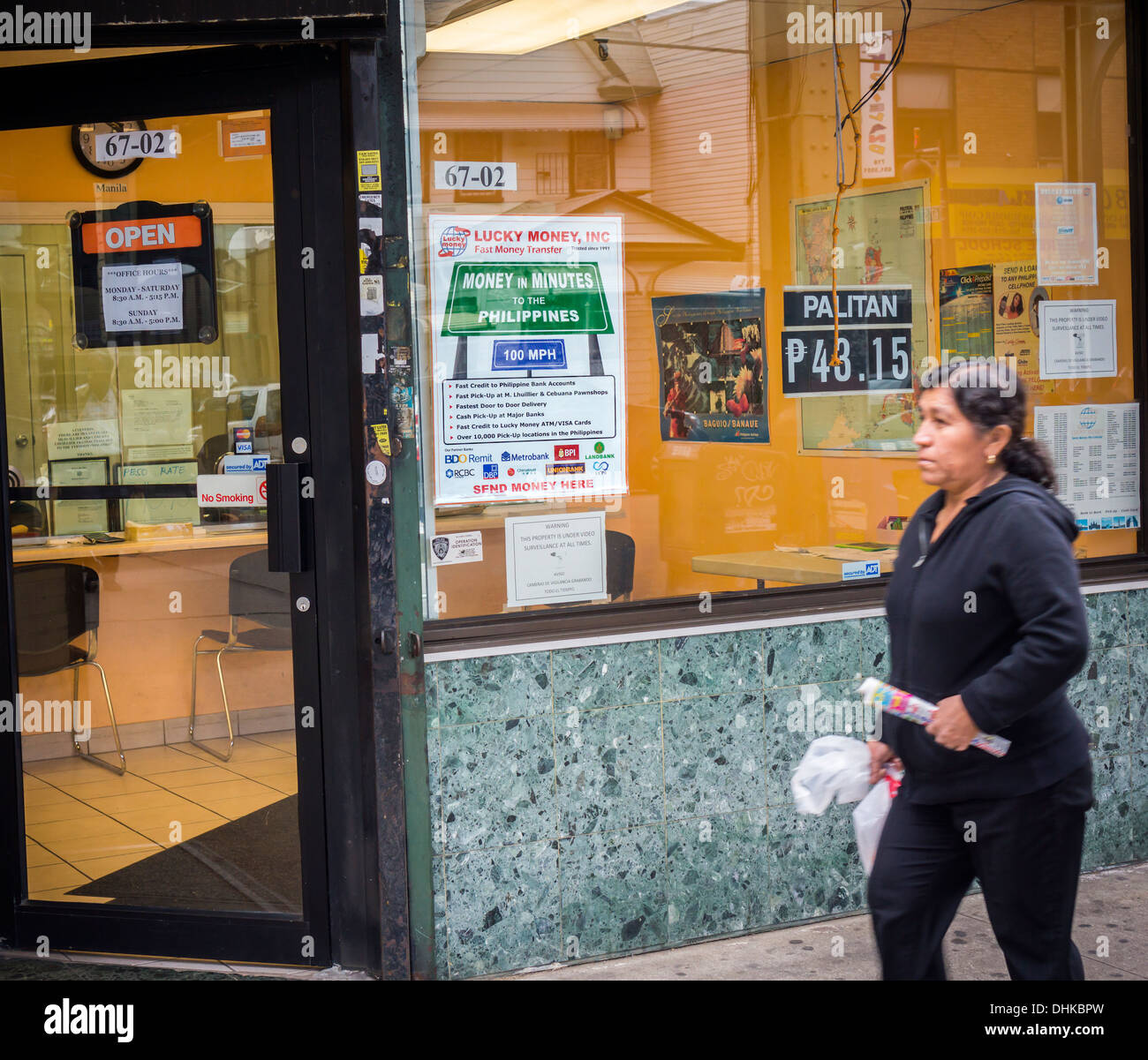 Philippines remittance hi-res stock photography and images - Alamy