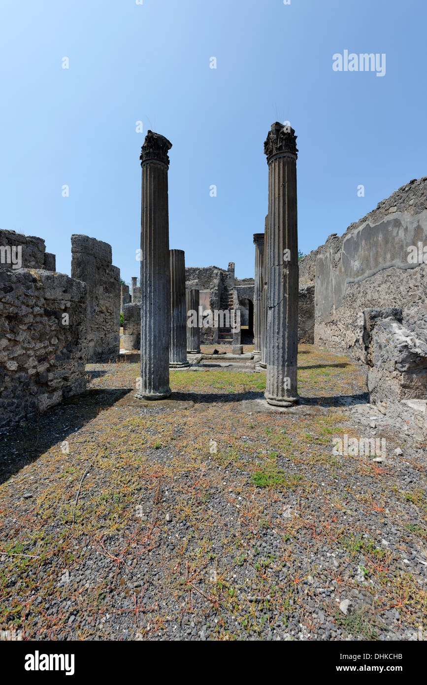 Impluvium atrium hi-res stock photography and images - Alamy