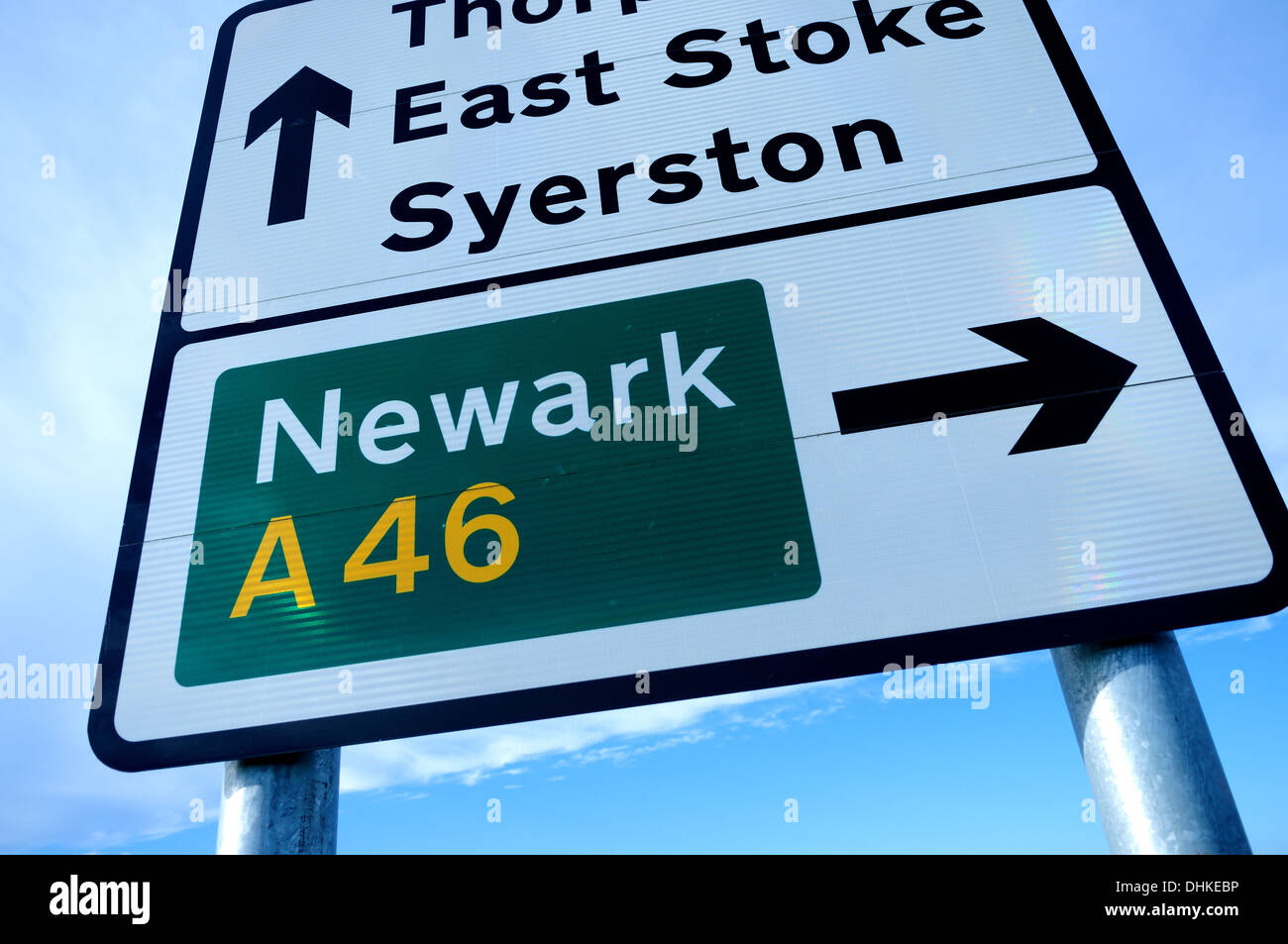 Routes road direction sign uk hi-res stock photography and images - Alamy