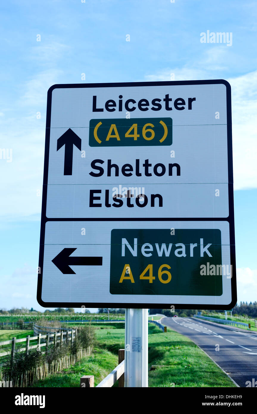 Uk road signs hi-res stock photography and images - Alamy