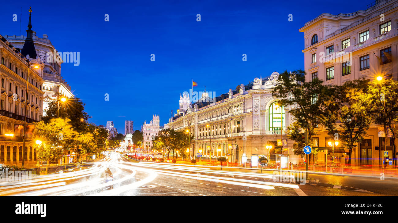 Plaza de la Cibeles (Cybele's Square) - Central Post Office (Palacio de ...