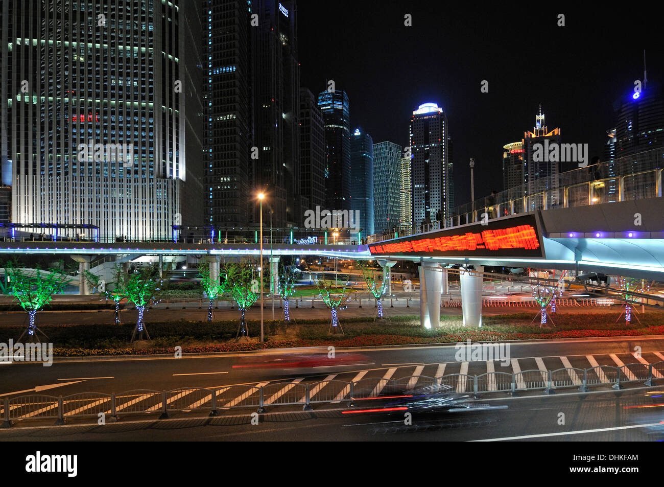 Lujiazui Park, Pudong, Shanghai, China Stock Photo - Alamy