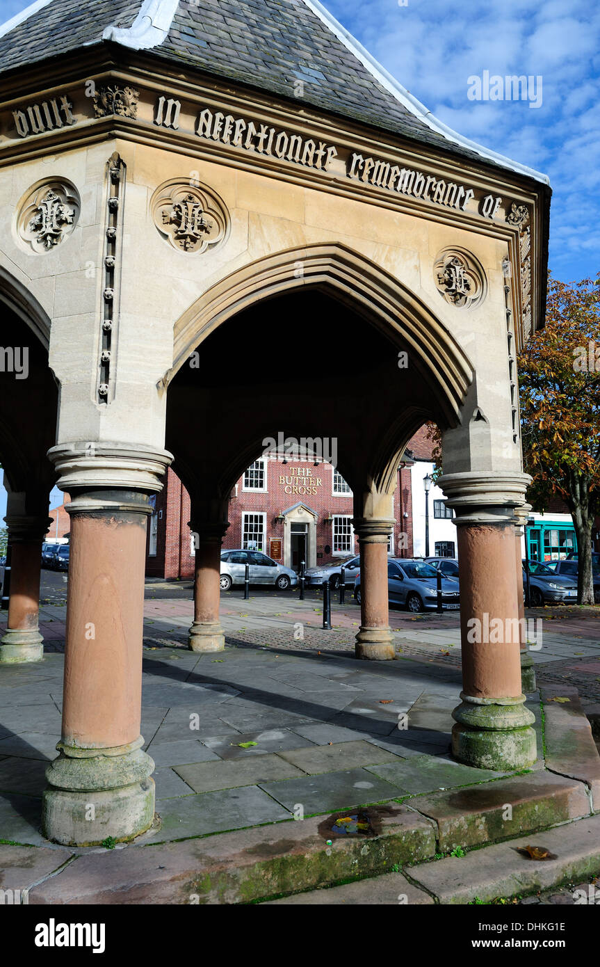 Bingham nottinghamshire buttercross hi-res stock photography and images ...