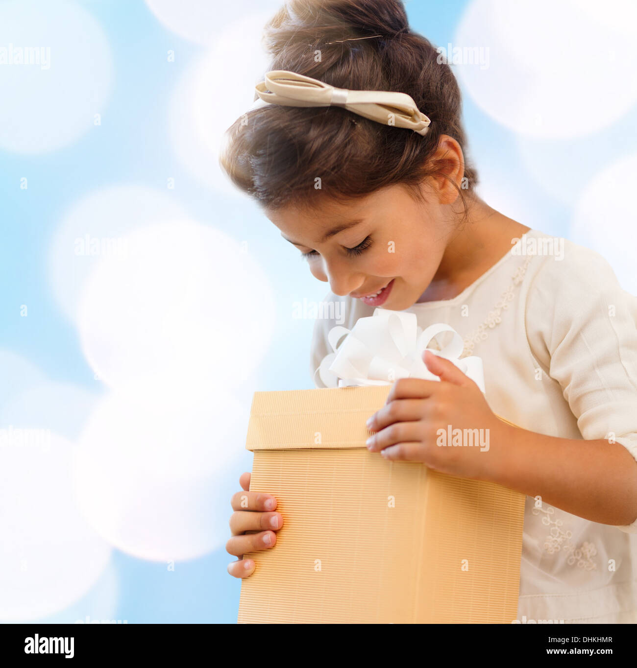happy child girl with gift box Stock Photo - Alamy