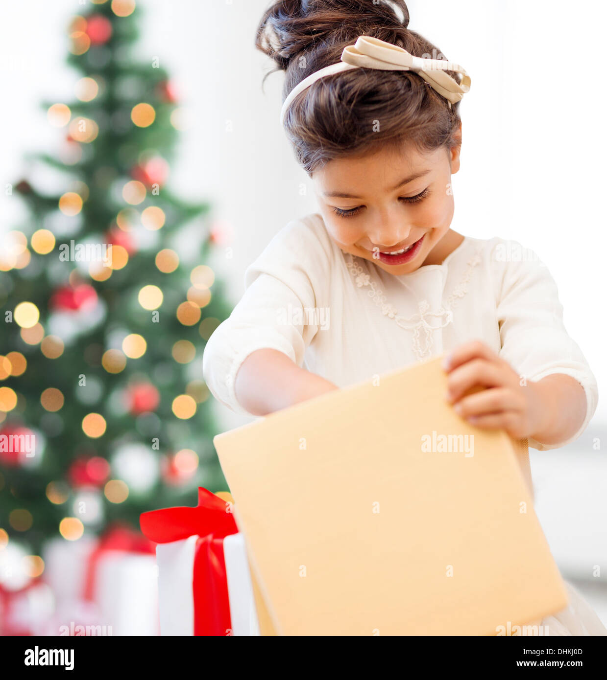 happy child girl with gift box Stock Photo - Alamy