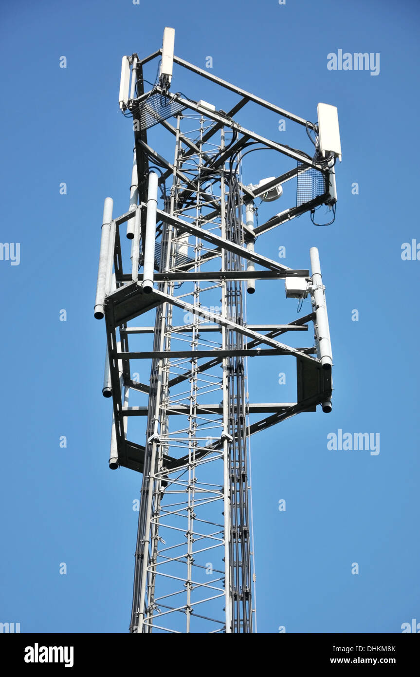 Telephone mobile radio mast uk hi-res stock photography and images - Alamy
