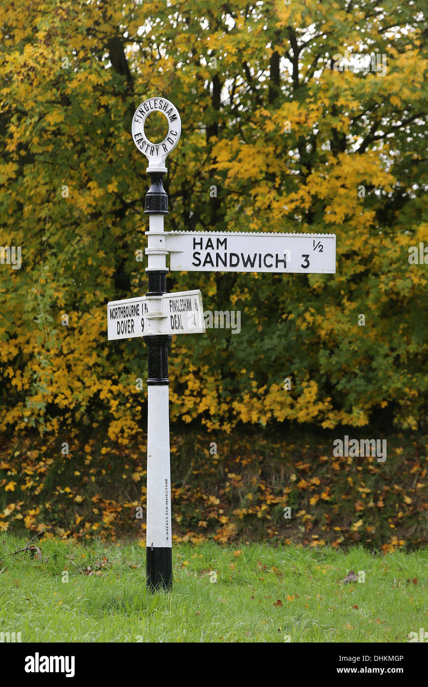 Ham sandwich sign post hi-res stock photography and images - Alamy