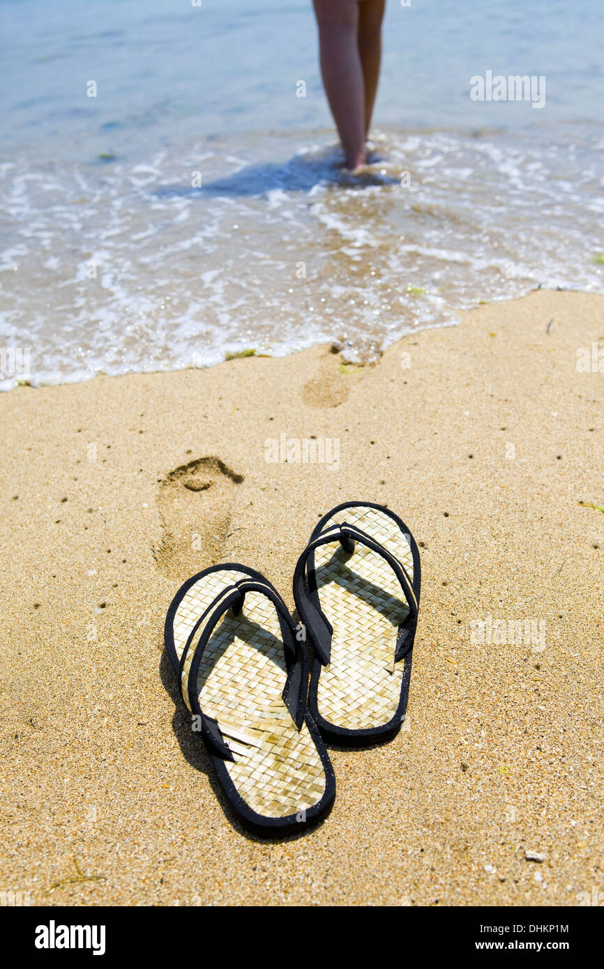 Barefoot on sand hi-res stock photography and images - Alamy