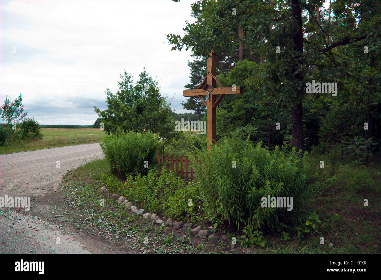 Roadside cross hi-res stock photography and images - Alamy