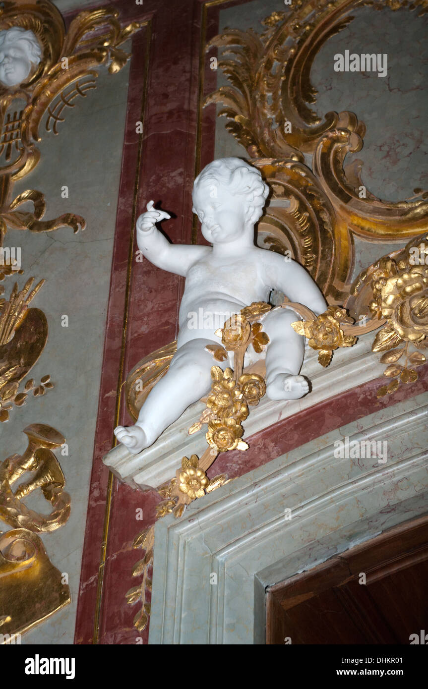 Flying cherub hi-res stock photography and images - Alamy