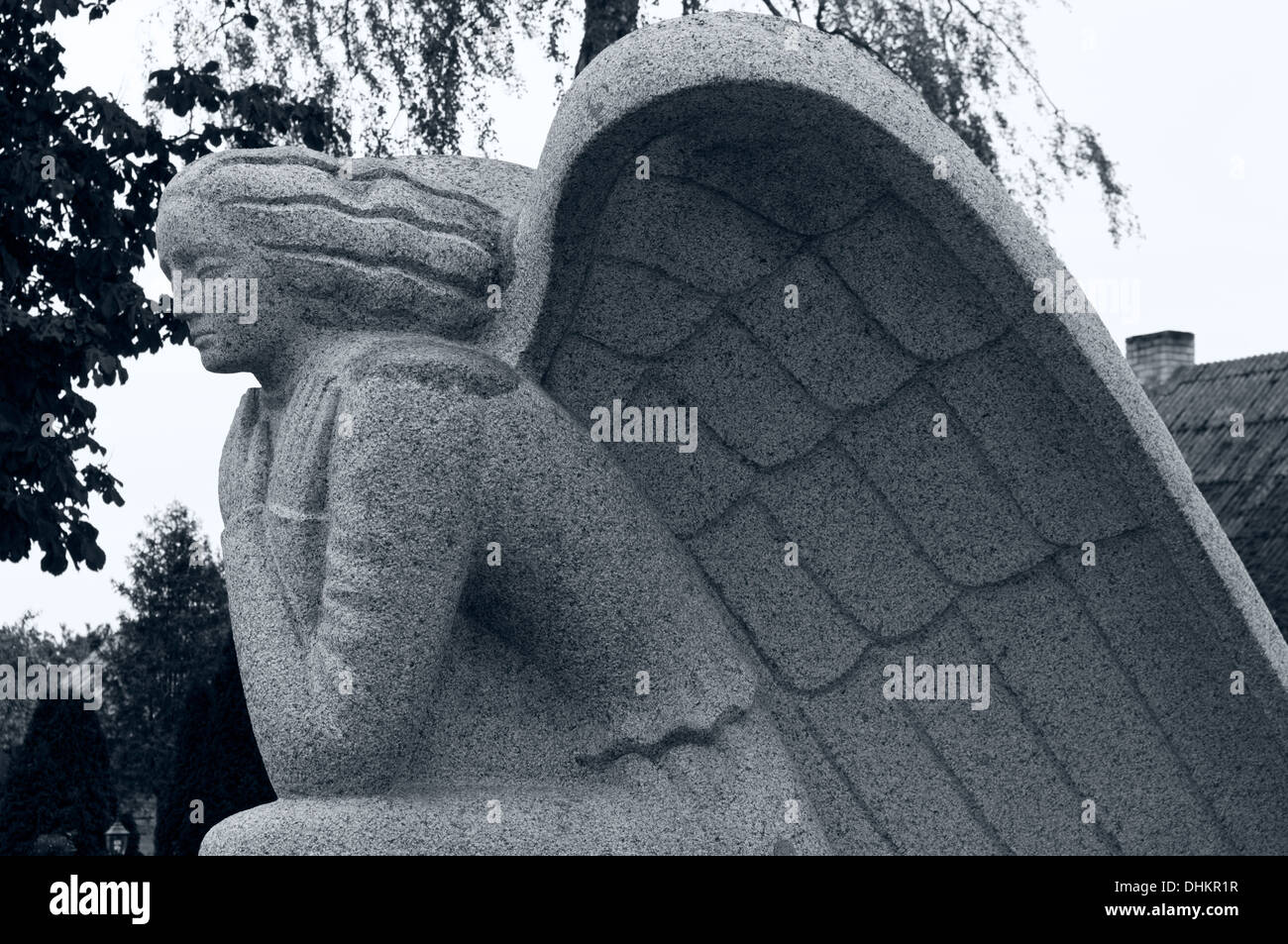 Angel of grief sculpture hi-res stock photography and images - Alamy