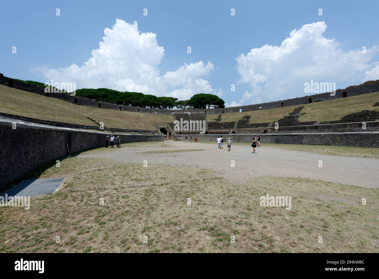 (elliptical or ellipse ) stadium hi-res stock photography and images ...