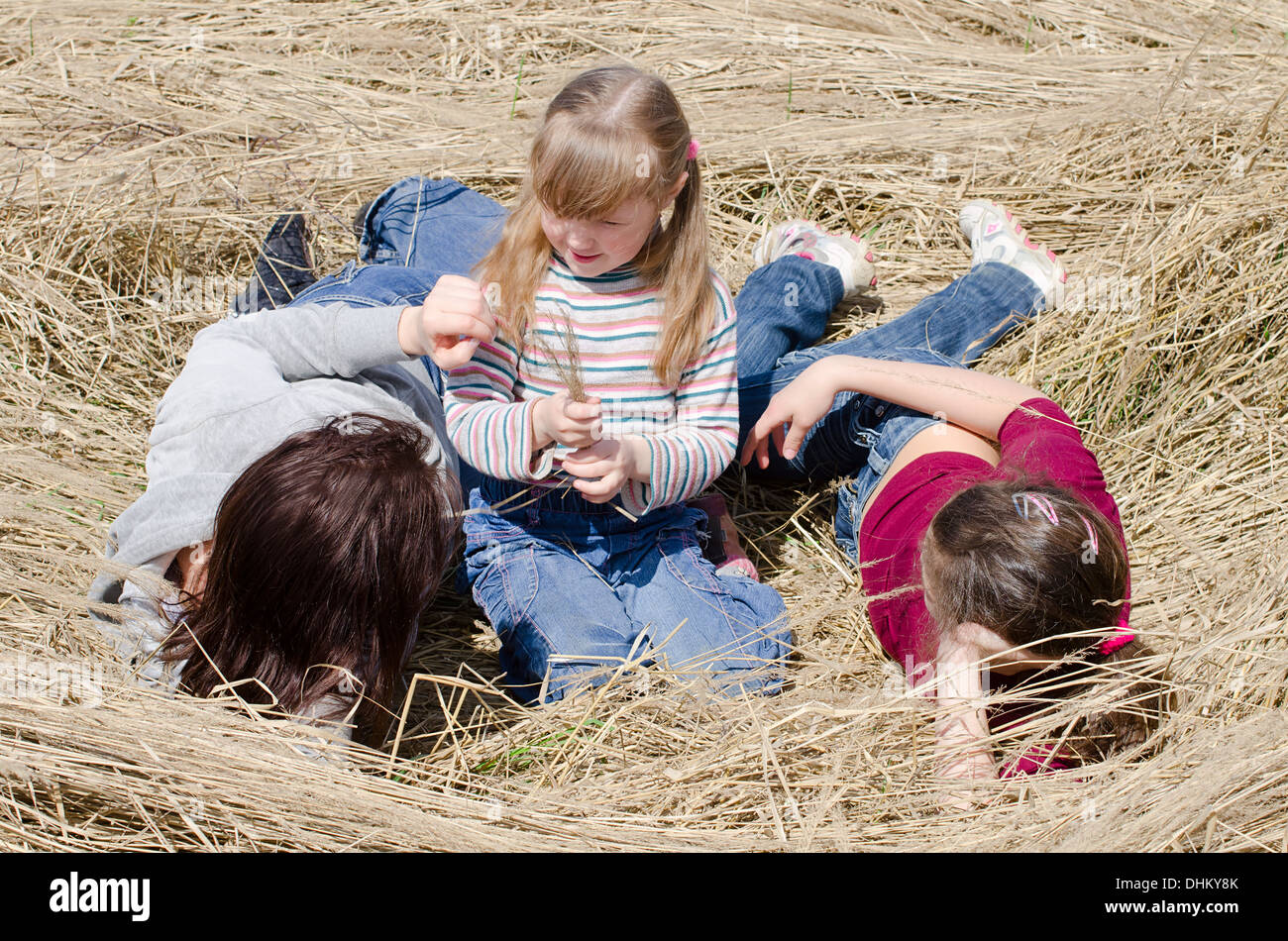 Three girls view hi-res stock photography and images - Alamy