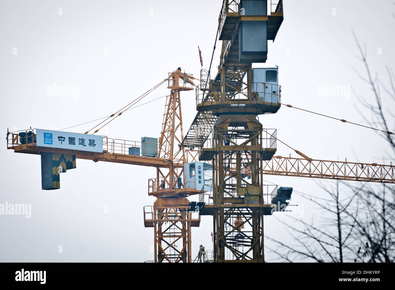 Construction cranes beijing china hi-res stock photography and images ...