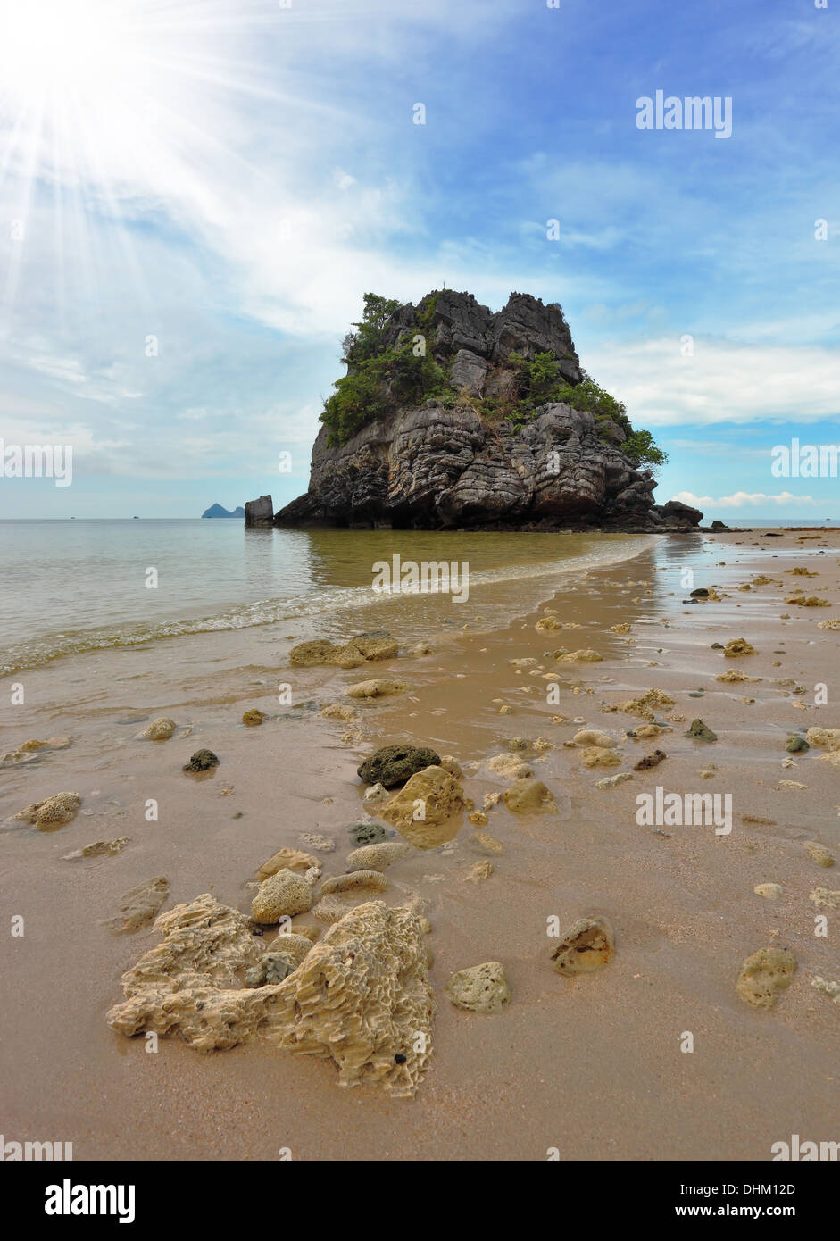 Shallow low tide sea hi-res stock photography and images - Alamy