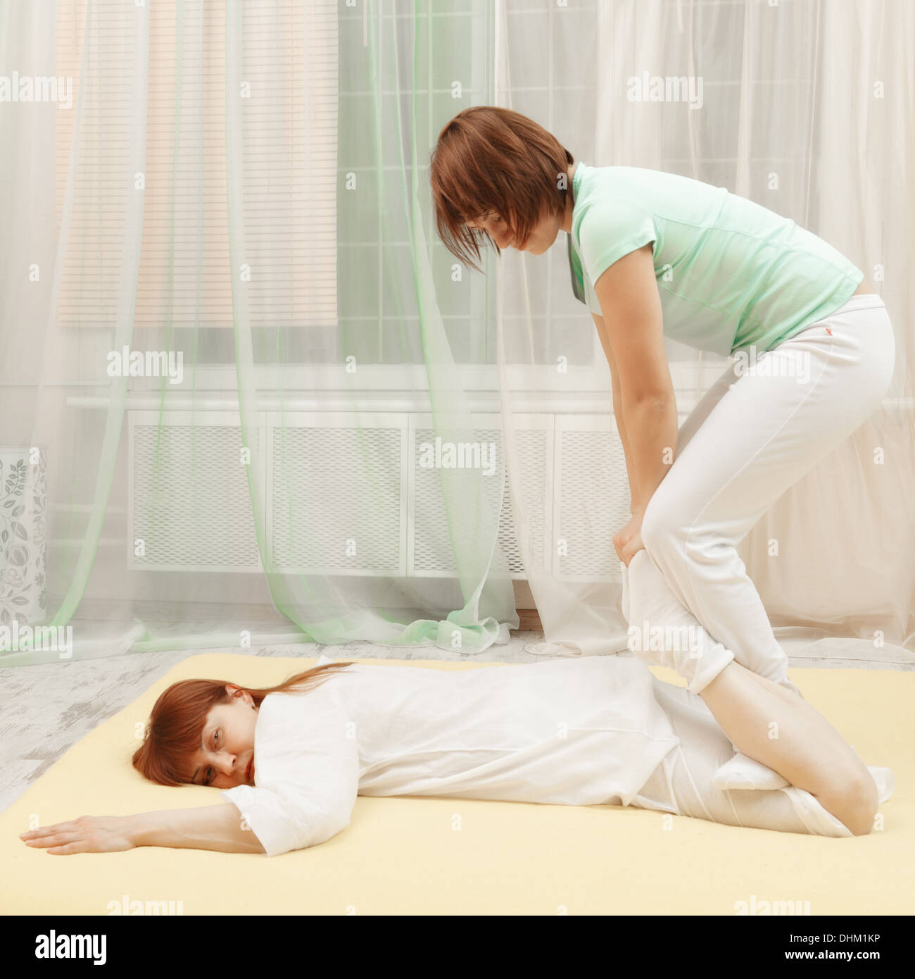 Two middle legs hi-res stock photography and images - Alamy