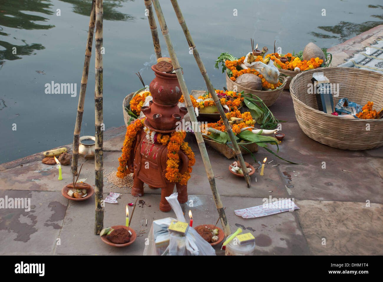 Chhath puja hi-res stock photography and images - Alamy