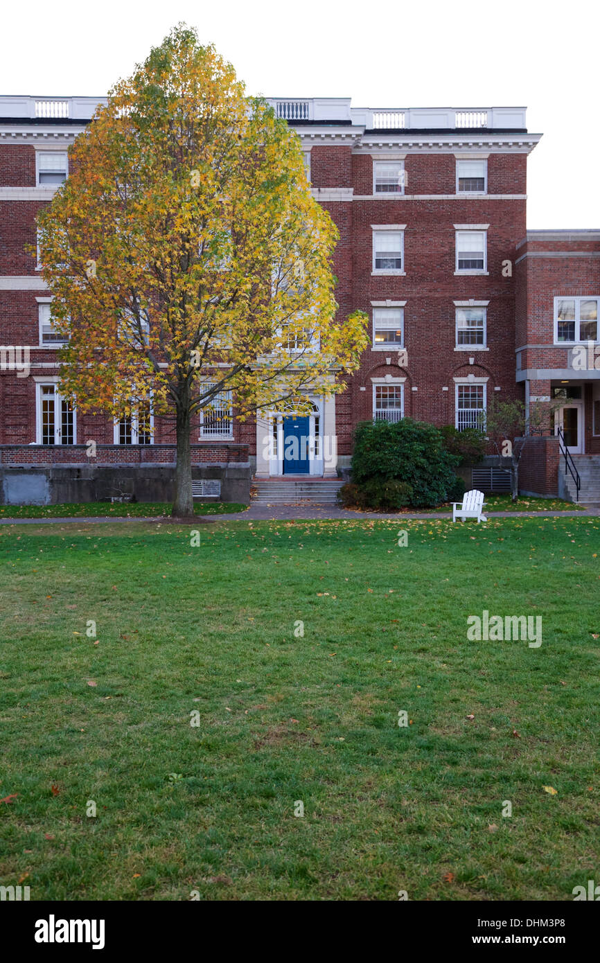 Harvard house hi-res stock photography and images - Alamy
