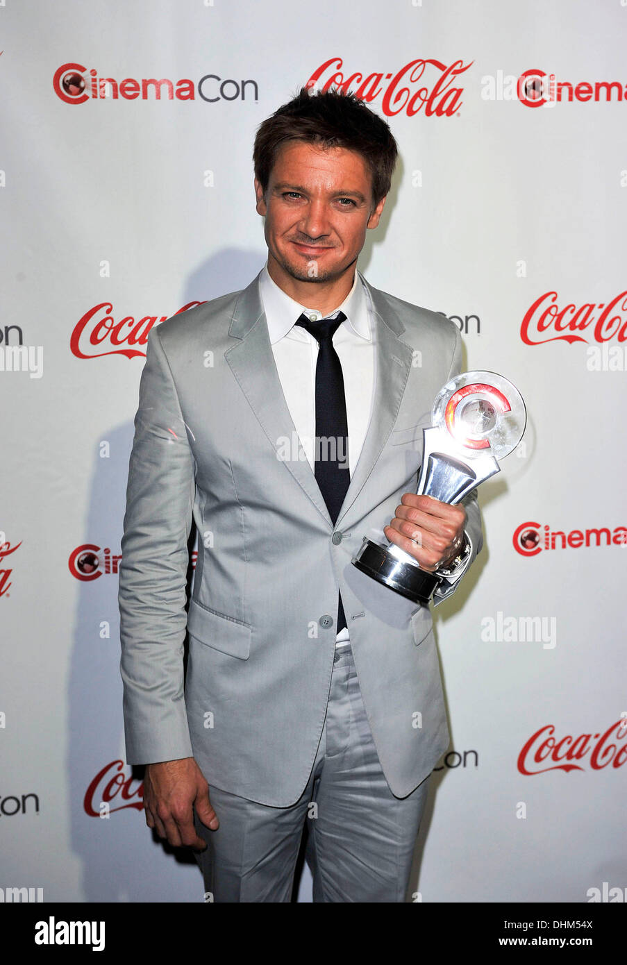 Jeremy Renner CinemaCon 2012 Big Screen Achievement Awards at Caesars ...