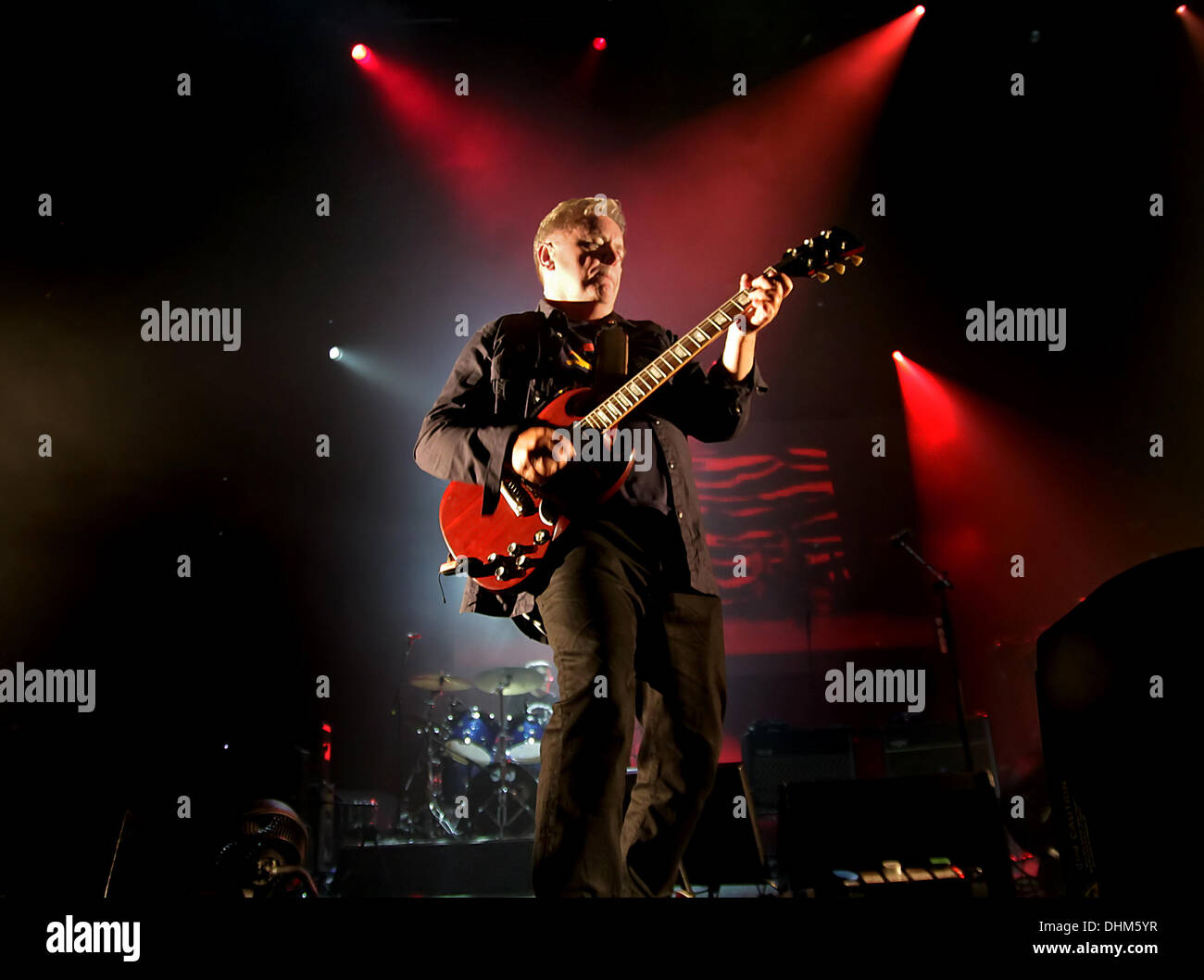 Bernard sumner england hi-res stock photography and images - Alamy