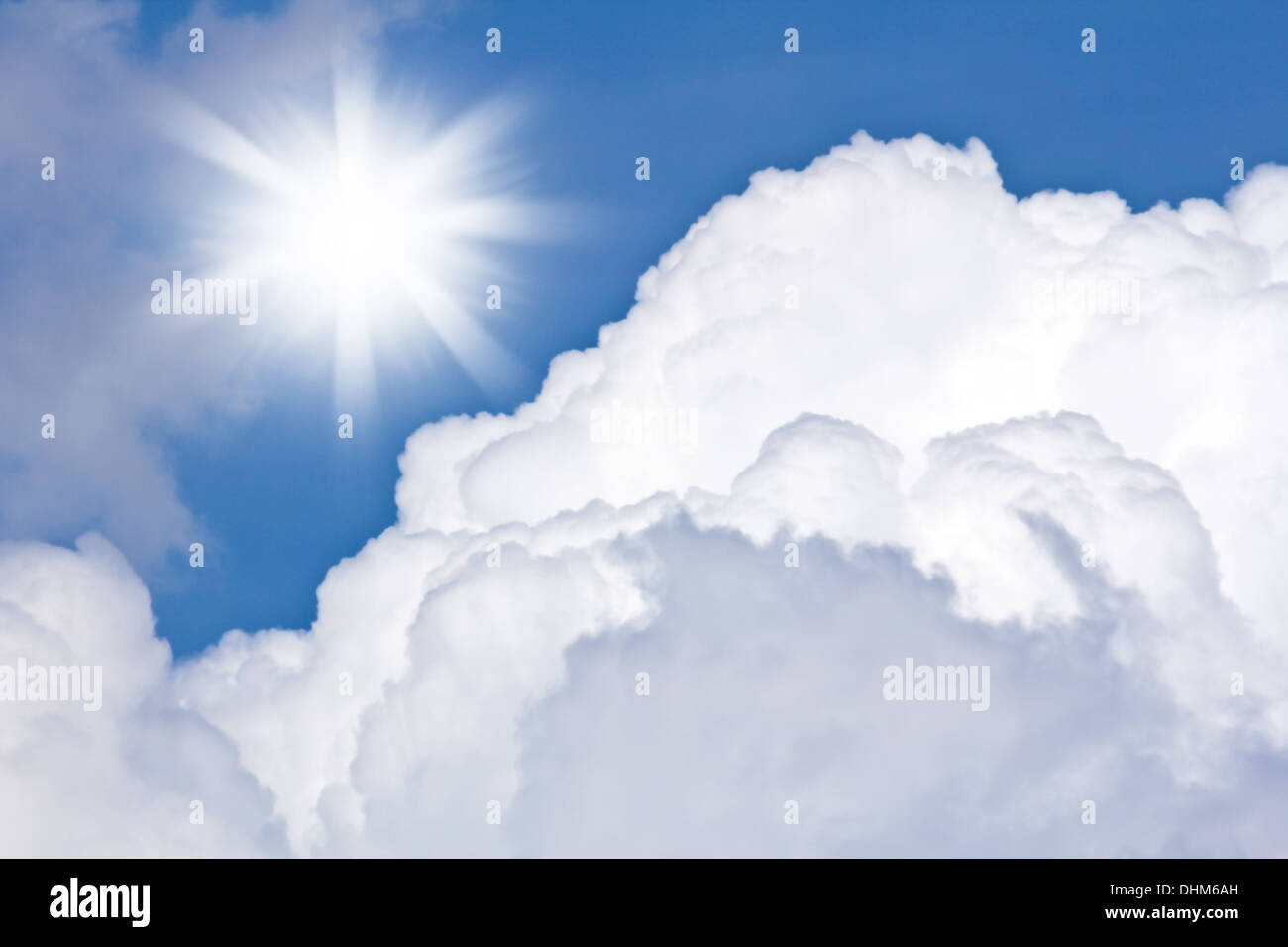 Basic cloud hi-res stock photography and images - Alamy