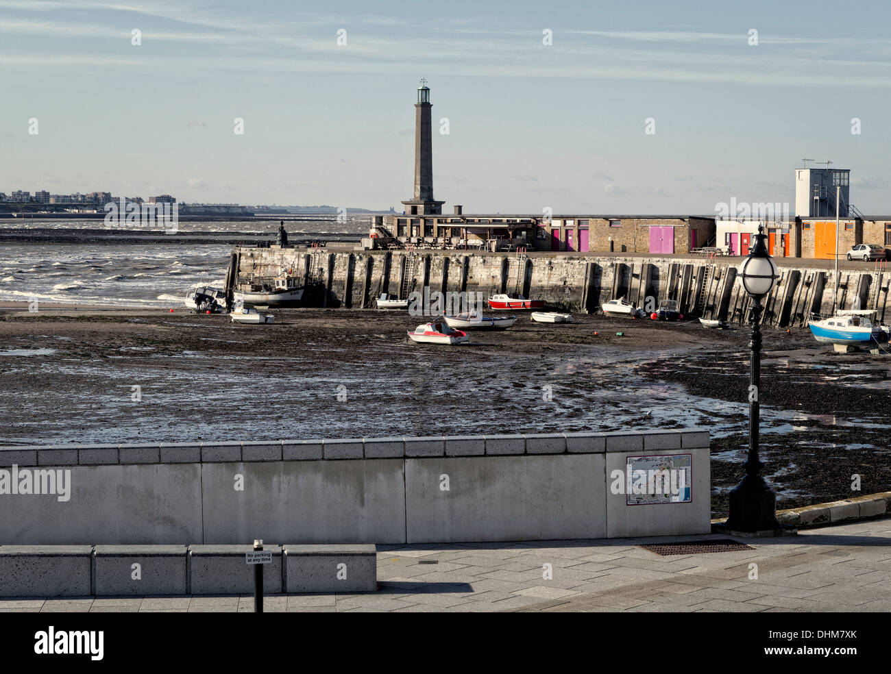 Margate harbour hi-res stock photography and images - Alamy