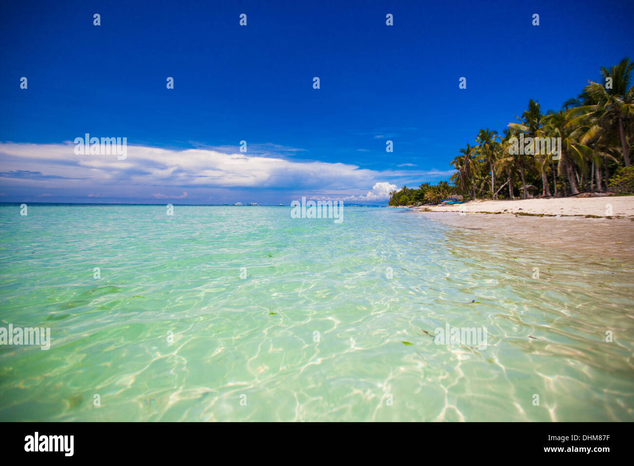 Perfect tropical beach with turquoise water and white sand beaches ...