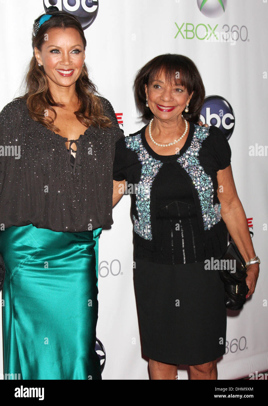 Helen Williams Biography