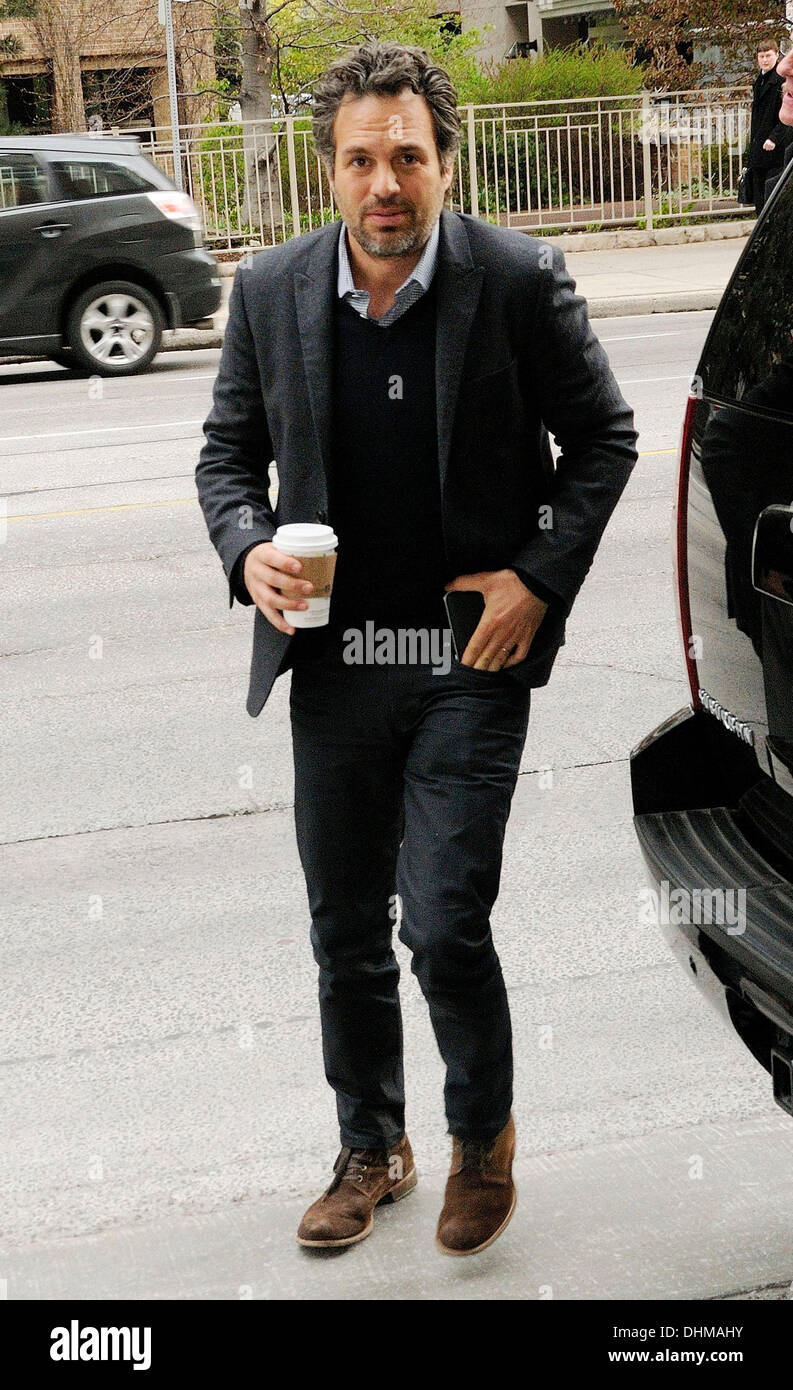 Mark Ruffalo arriving at the Rogers Building for the KissFM 92.5 Roz ...