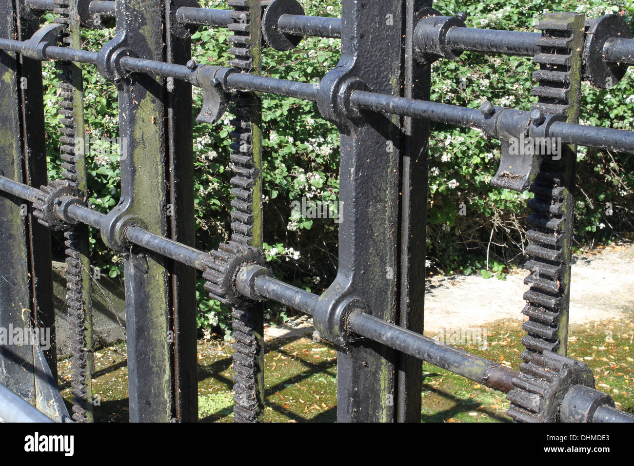 Sluice Gate Gear River Stour Rack and Pinion Flood Prevention control ...