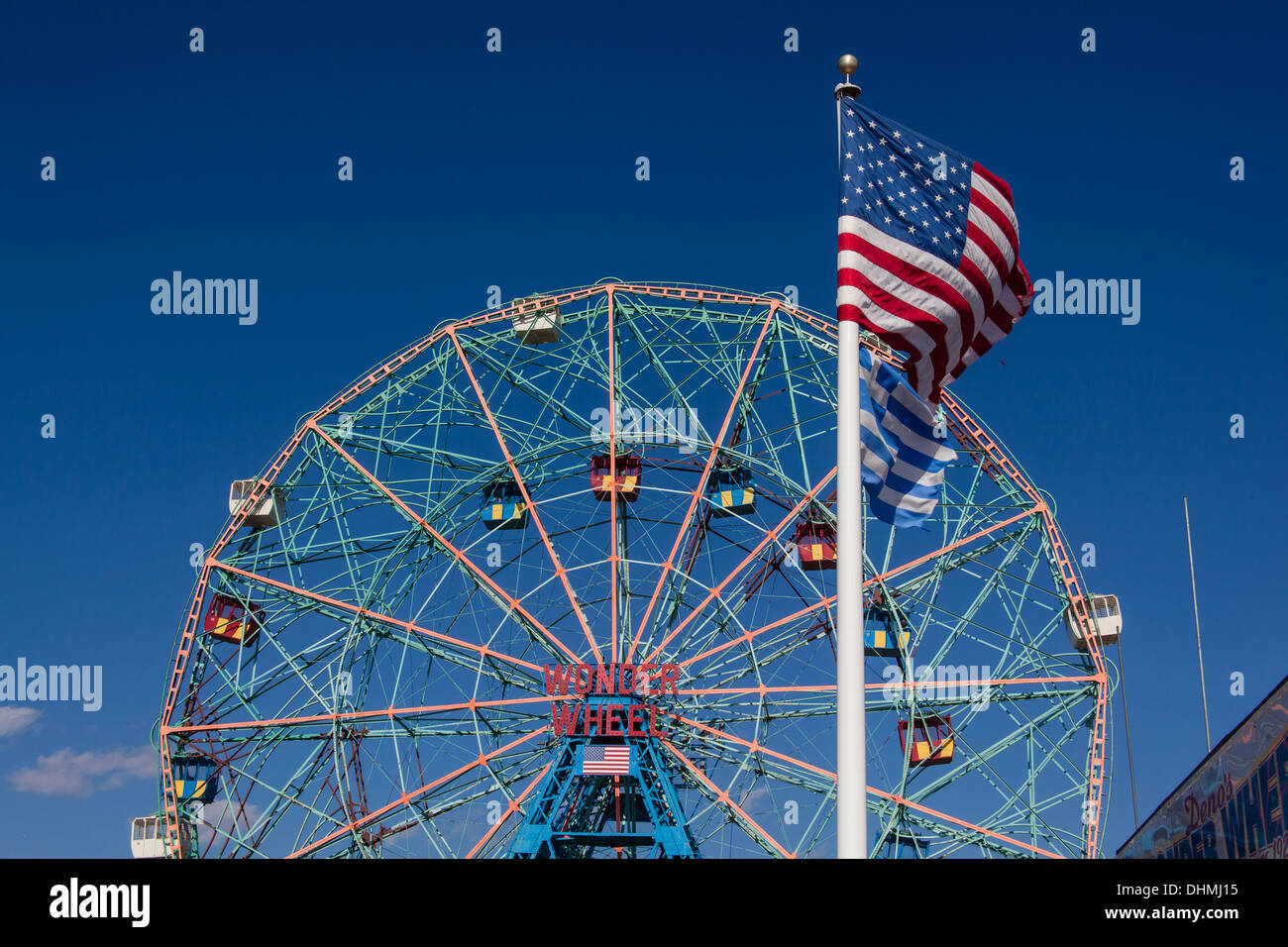 Wonder wheel with american flag hi-res stock photography and images - Alamy