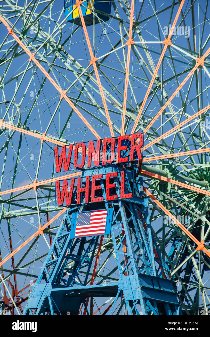 Wonder Wheel ferris wheel ride, Coney Island,Brooklyn, New York,United ...