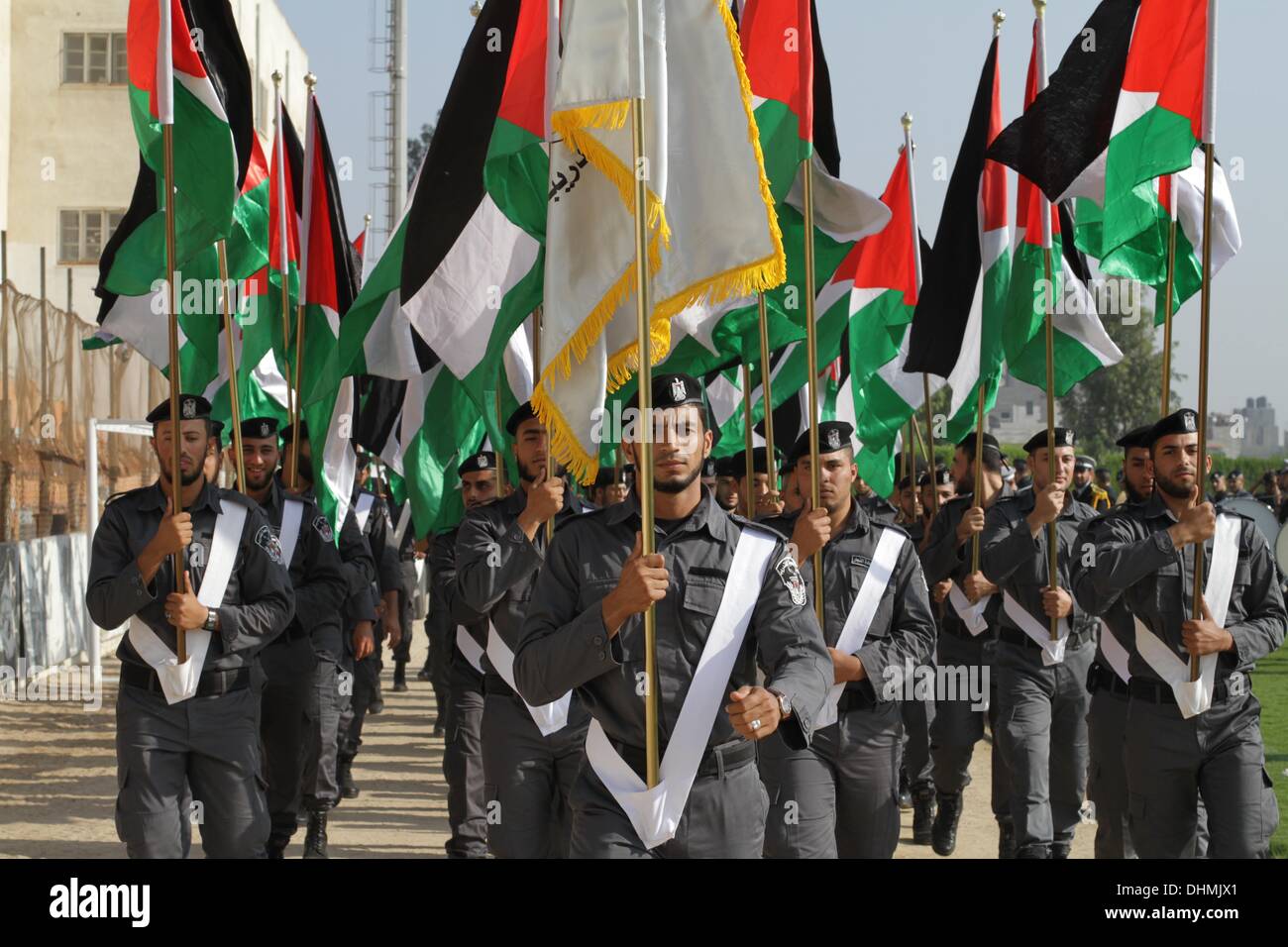 Gaza City, Gaza Strip, Palestinian Territory, . 14th Jan, 2009. Members ...