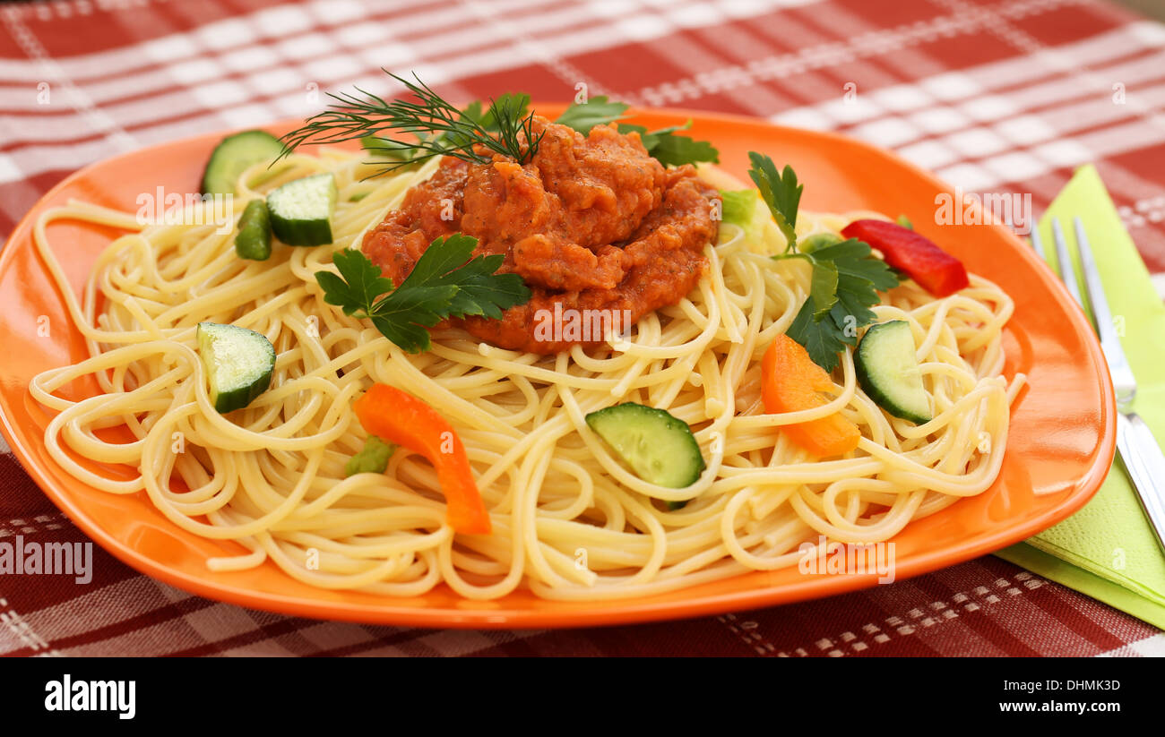 Spaghetti tomato sauce fork hi-res stock photography and images - Alamy