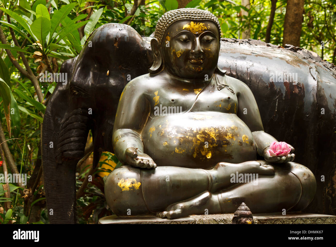 Bronze buddha disciple hi-res stock photography and images - Alamy
