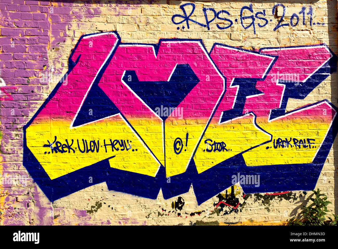 Graffiti or wall art Stock Photo - Alamy