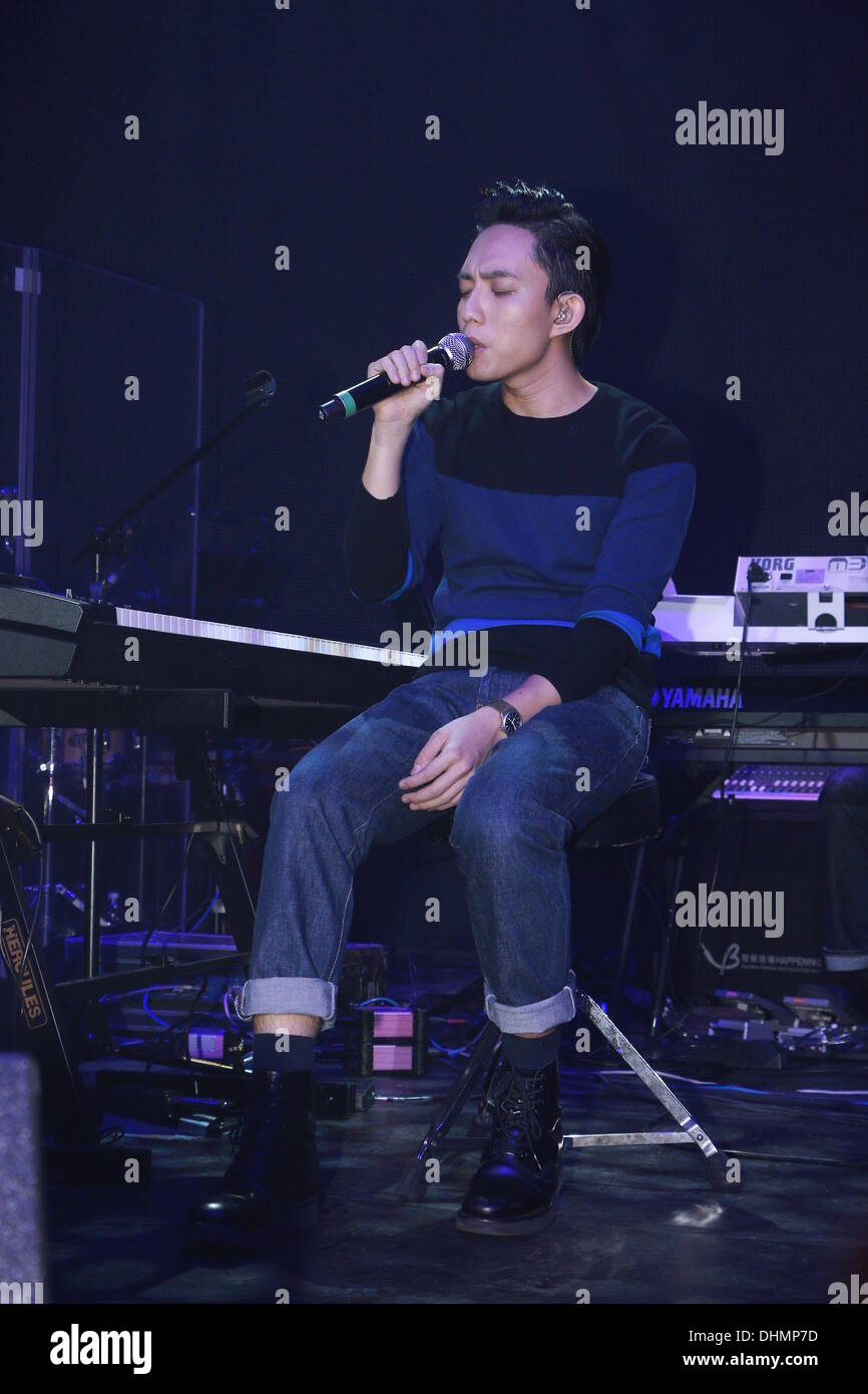 Taipei, China. 8th Nov, 2013. Singer Yoga Lin performs at his charity ...