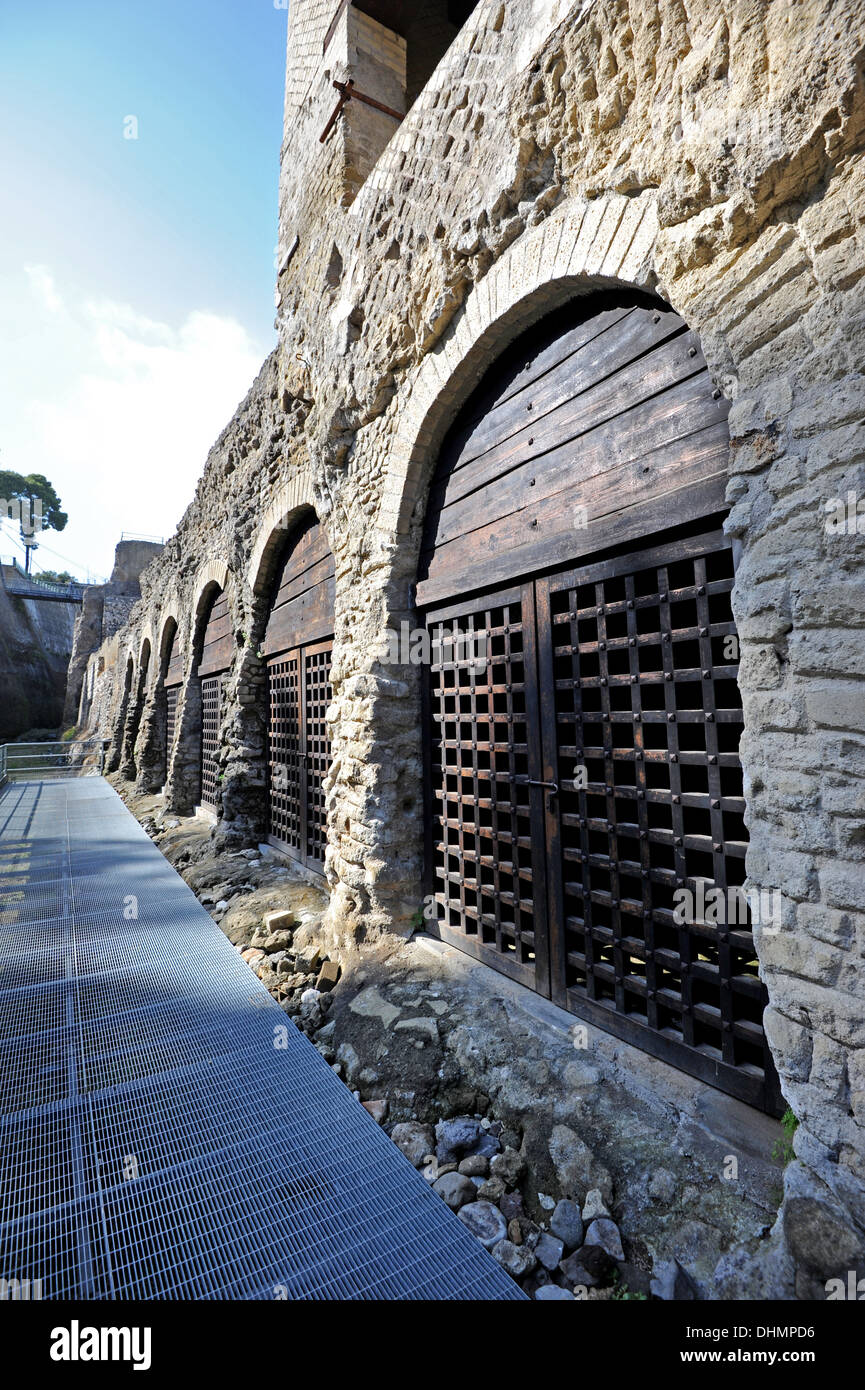 Herculaneum boat house excavation hi-res stock photography and images ...