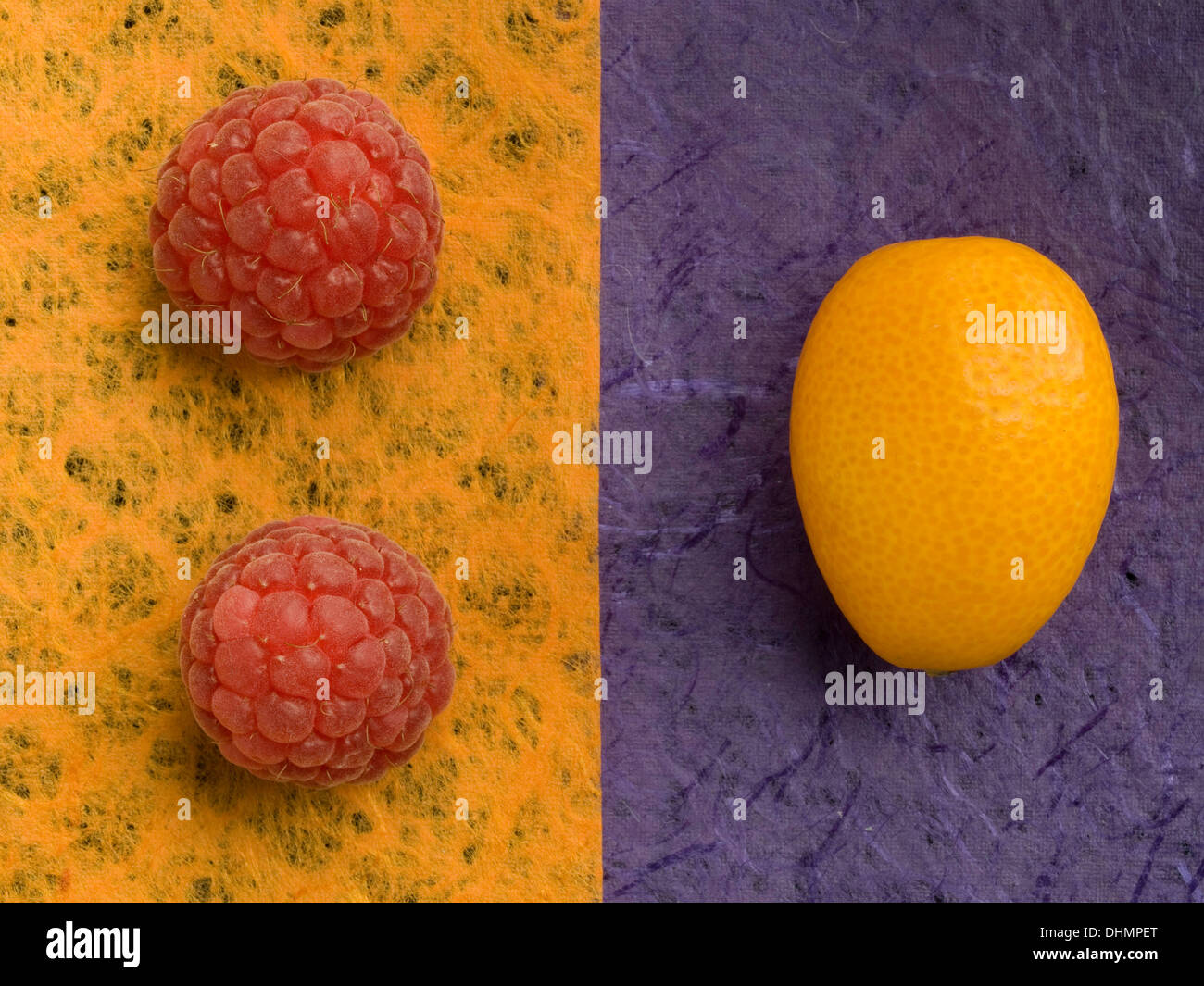 Contrasting food colours hi-res stock photography and images - Alamy