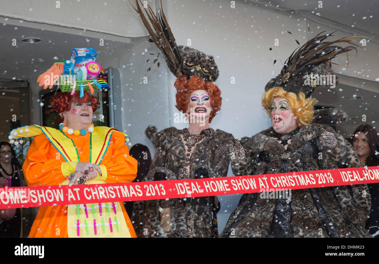 London, UK. 13 November 2013. Pantomime dames Widow Twankey (Bobby ...