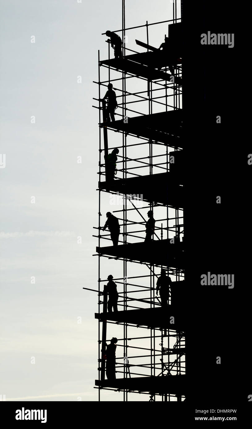 Scaffolding silhouette silhouetted hi-res stock photography and images ...